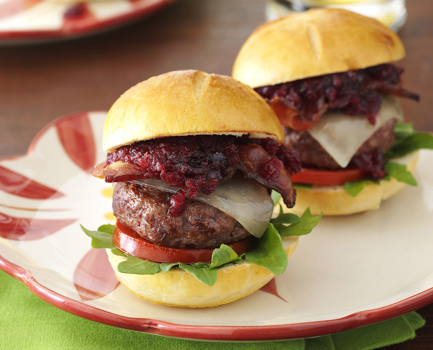 Cranberry-Beef Mini Burgers | temp-tations® by Tara
